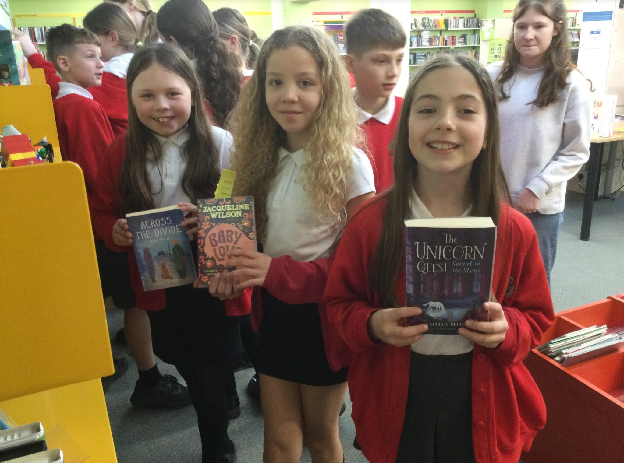 6BB Tuffley Library Visit – Harewood Junior School